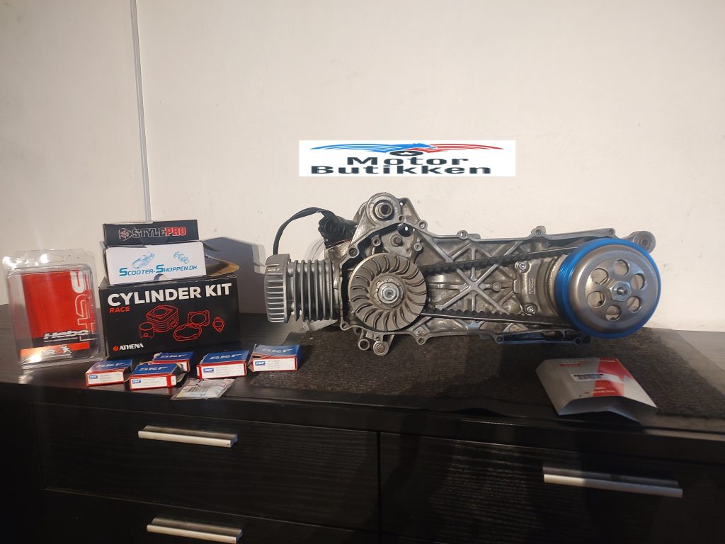 Nyrenoveret kort minarelli racing motor med 70cc Athena EVO, Malossi OR ...